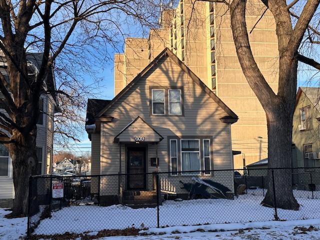 609 Case Avenue