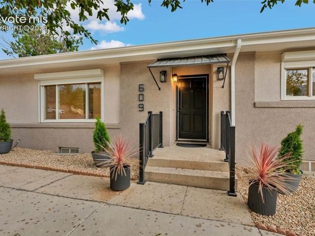 609 Crestridge Ave, Colorado Springs, CO 80906