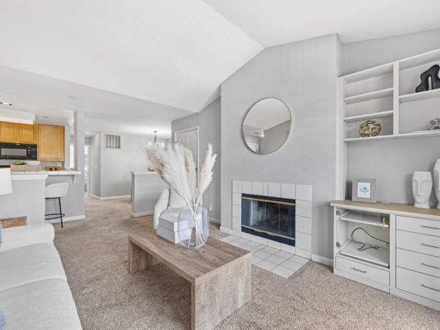 609 Arcadia Terrace 303