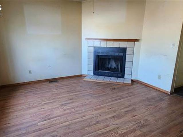 609 Autumn Place