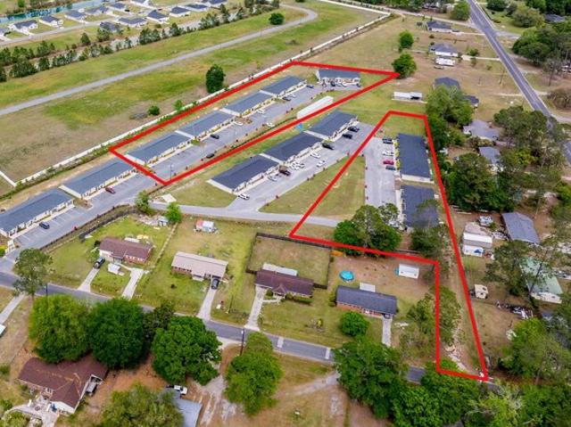 609 Beach Rd, Baxley, GA 31513