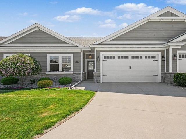 609 Breaker Cove Dr, Bay City, MI 48708