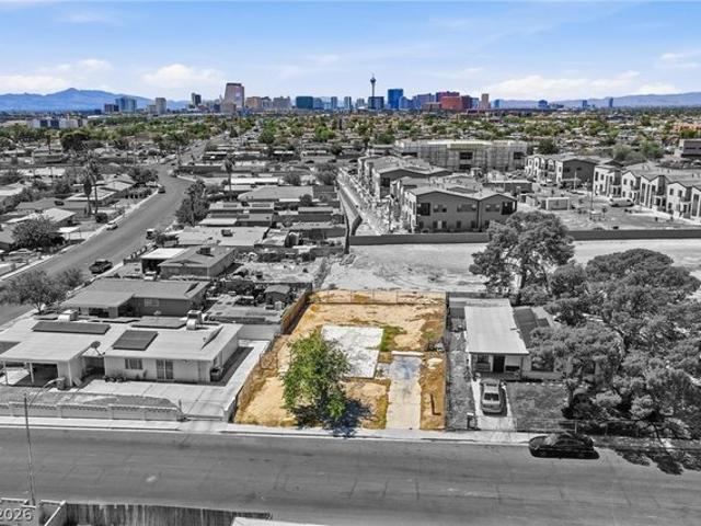 609 Gilday Ave, North Las Vegas, NV 89030