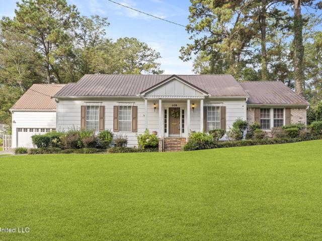 609 Dabbs St, Hattiesburg, MS 39401 | MLS #4144 | Compass