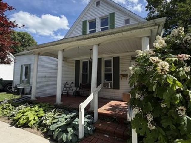 609 E Harrison St, Martinsville, IN 46151