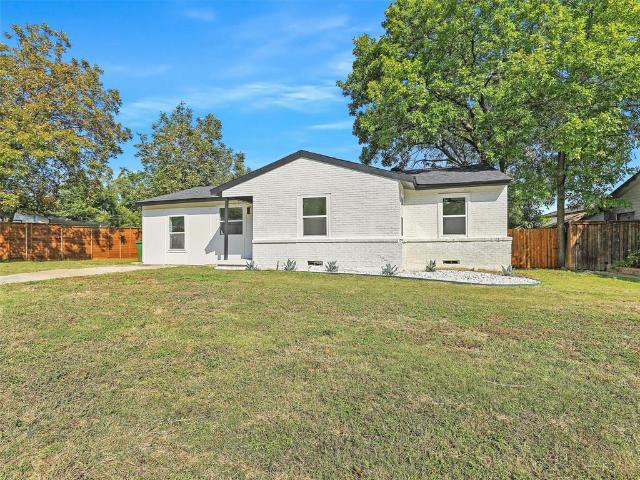 609 E Linda Drive