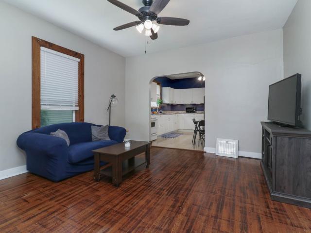 609 E Market Street