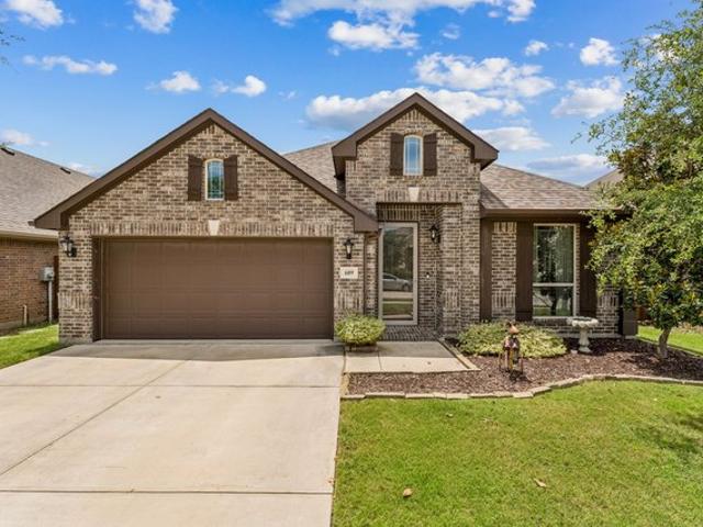609 Fox View Dr, Fort Worth, TX 76131