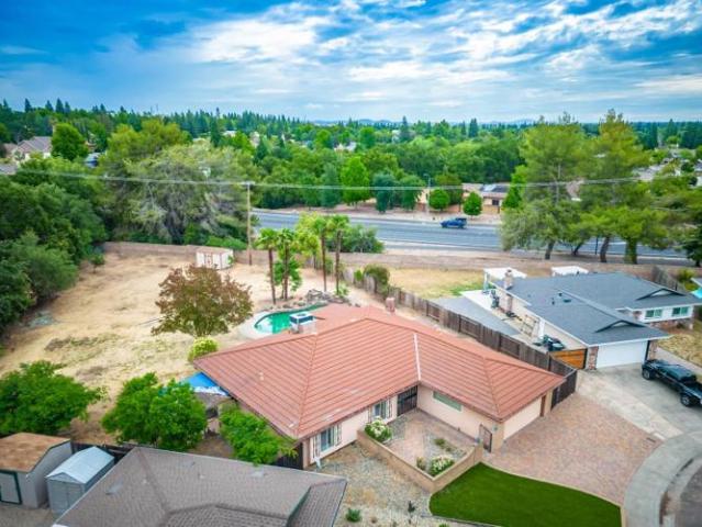 609 Falcon Way, Roseville, CA 95661