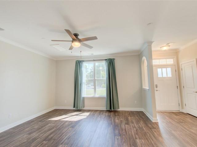 609 Fishers CT