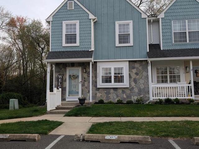 609 Hartland Court