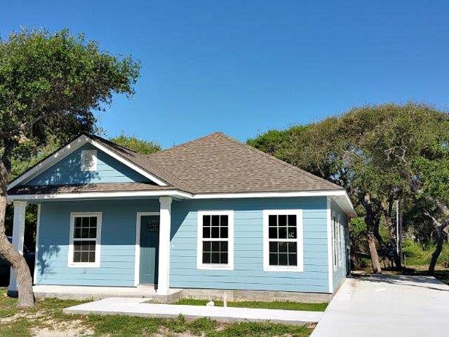 609 Huisache Lane