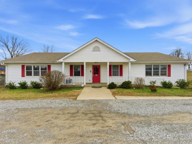 609 Hwy 52E