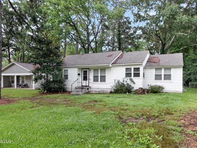 609 Launcelot Rd, Jackson, MS 39206