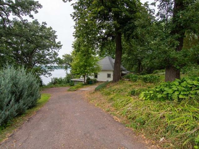 609 Lakeshore Dr, Ortonville, MN 56278