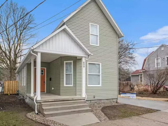 609 Lincoln Ave NW, Grand Rapids, MI 49504 MLS 25010109