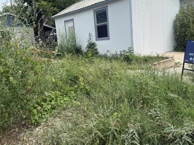 609 Magnolia St, Del Rio, TX 78840