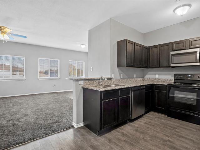609 Meadow View Court # 201