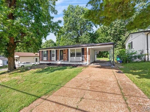 609 N Elm Ave, Webster Groves, MO 63119