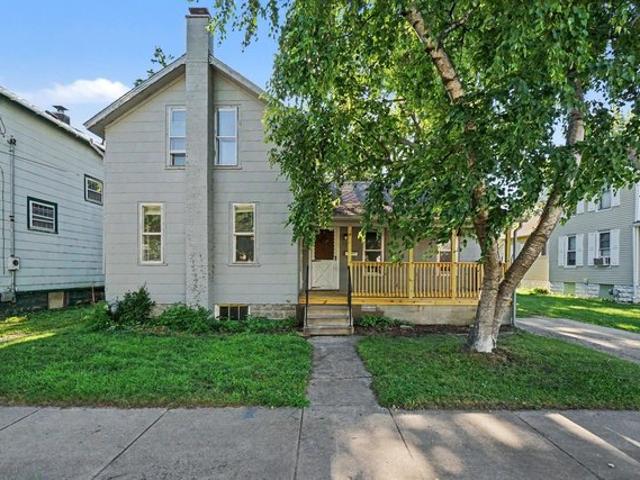 609 N Henry St, Bay City, MI 48706