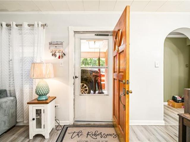 609 N Lee St, Marksville, LA 71351 | MLS #CN2552 | Compass