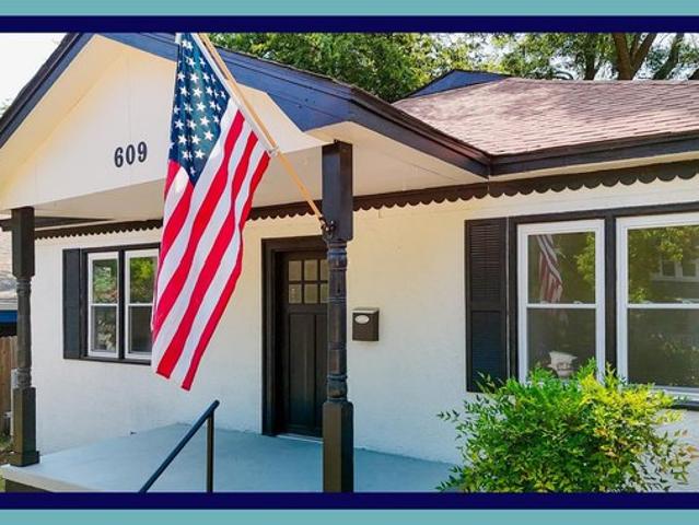 609 N Oak St, Holdenville, OK 74848