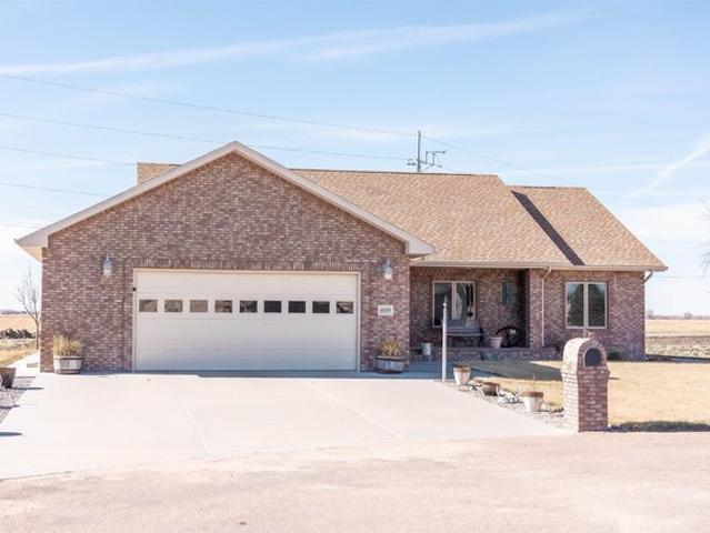 609 N Park Ct, Hershey, NE 69143