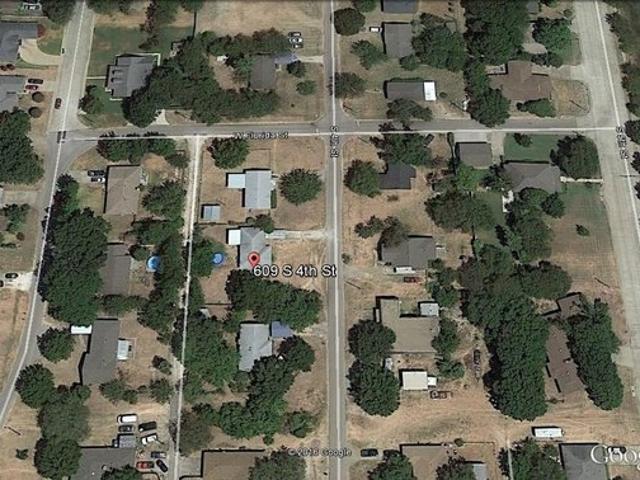 609 S 4th St, Midlothian, TX 76065