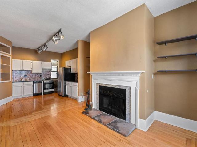 609 S 9th St, Unit 8, Minneapolis, MN 55404 | MLS #7046 | Compass