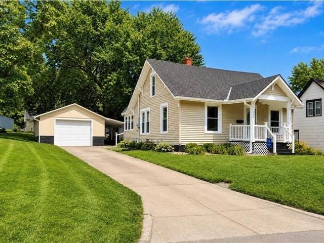 609 S Walnut St, Maryville, MO 64468