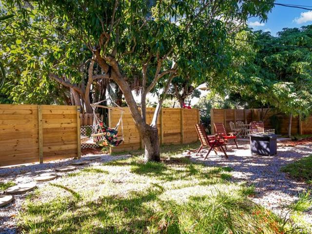 609 S Arnold Ave, Lantana, FL 33462