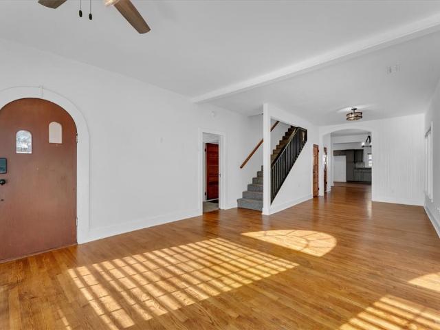 609 S Main Avenue