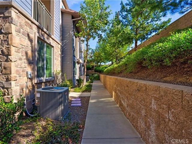 609 Savi Dr Unit 101, Corona, CA 92878