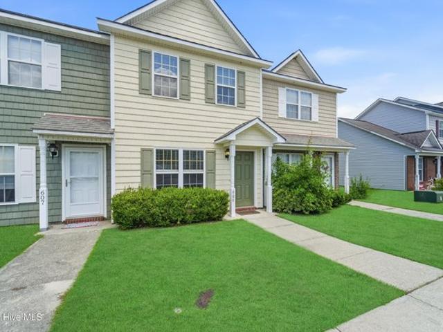 609 Streamwood Dr, Jacksonville, NC 28546