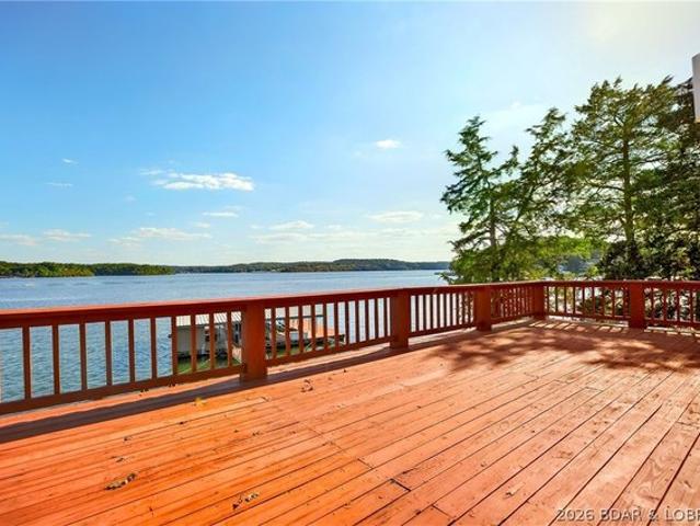 609 Point Charles Rd, Sunrise Beach, MO 65079