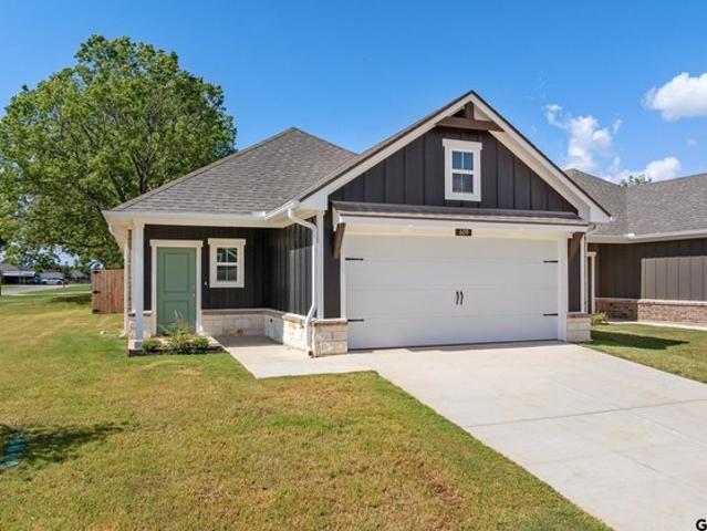 609 Park Central, Chandler, TX 75758