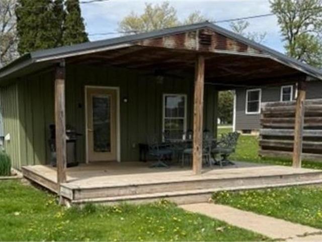 609 Prairie St, Pepin, WI 54759