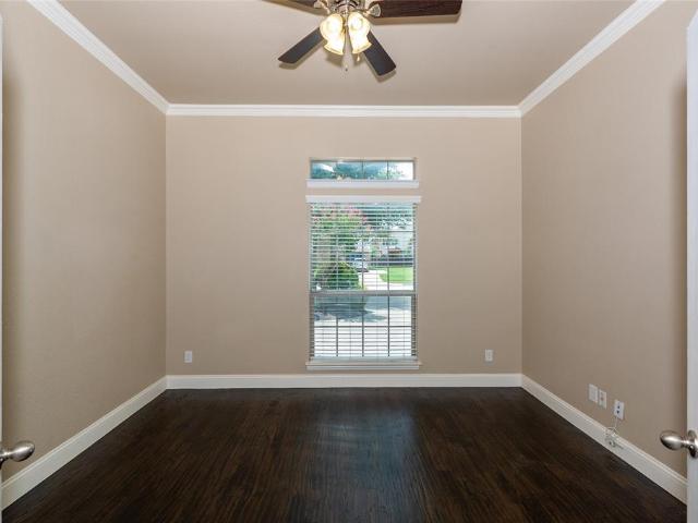 609 Rockhurst Trail