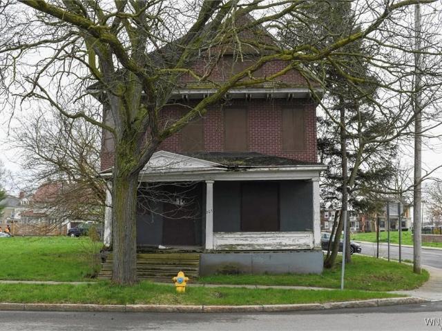 609 Rainbow Boulevard