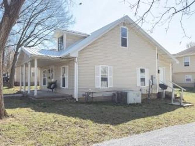 609 W Lee Street