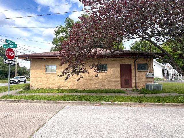 609 W Main Street