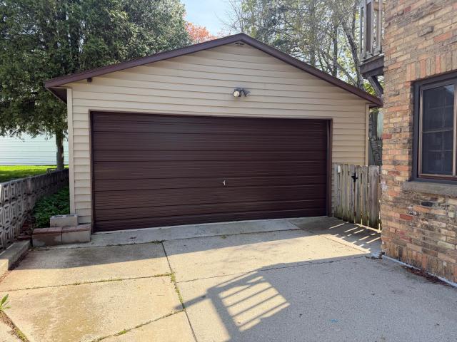 609 Waldo Blvd