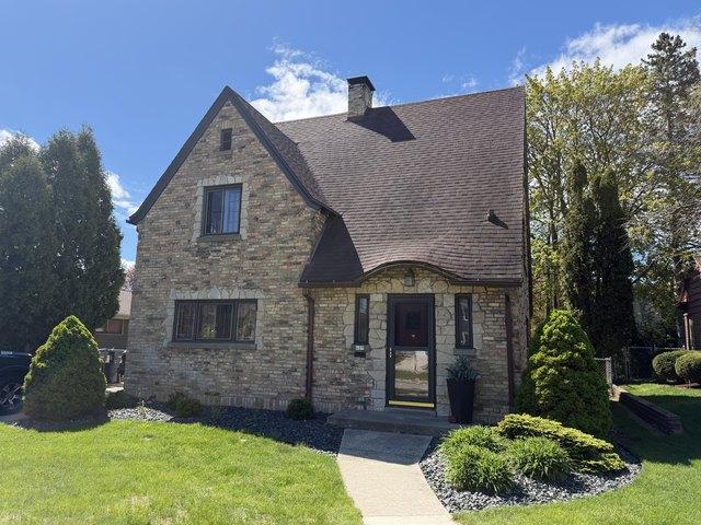 609 Waldo Blvd, Manitowoc, WI 54220