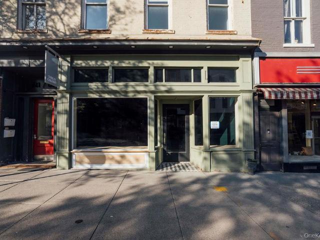 609 Warren Street Ground Floor