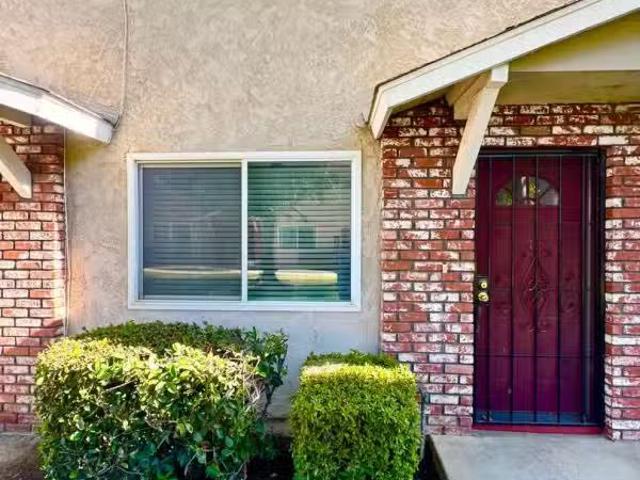 609 Taylor St #23, Bakersfield, CA 93309 See Est. Value, Sch.