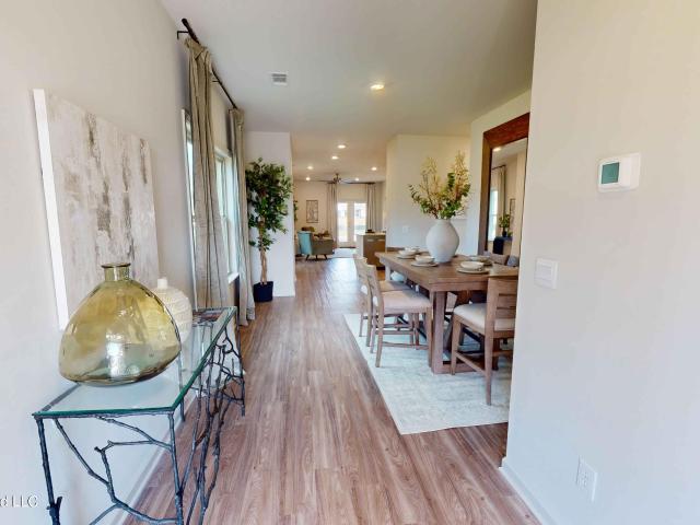 609 Teal Cove