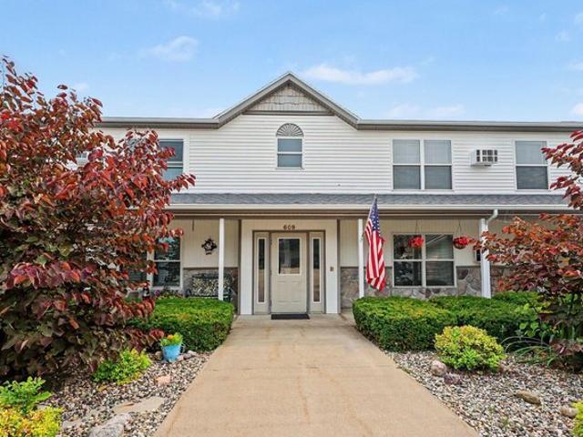 609 Trinity Dr Unit 4, Caledonia, MI 49316
