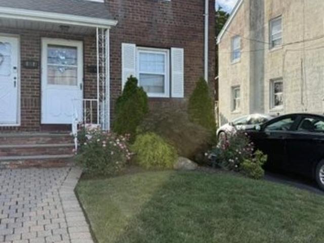 609A Arnett St, Elizabeth City, NJ 07202