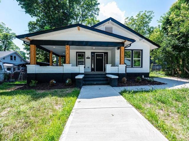 60 5th St SE, Hickory, NC 28602