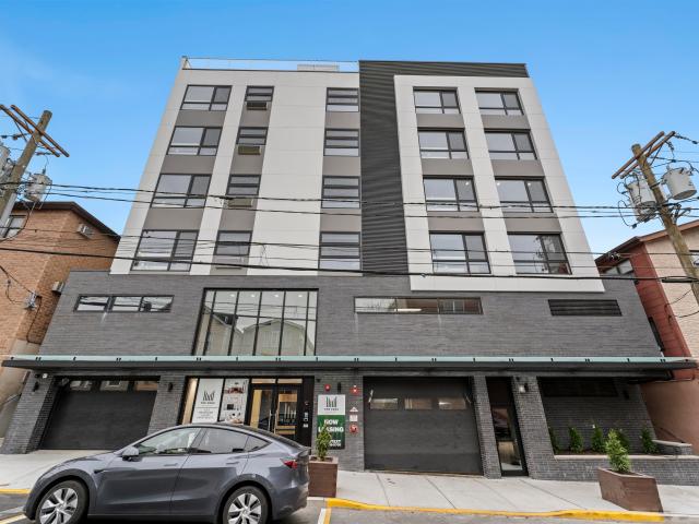 60 64 68Th St # 308
